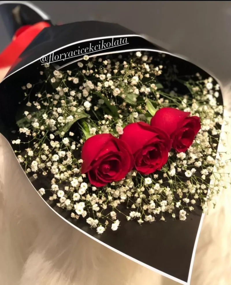 Premium Red Roses - Cheap Flower Shop Near Me Lahore